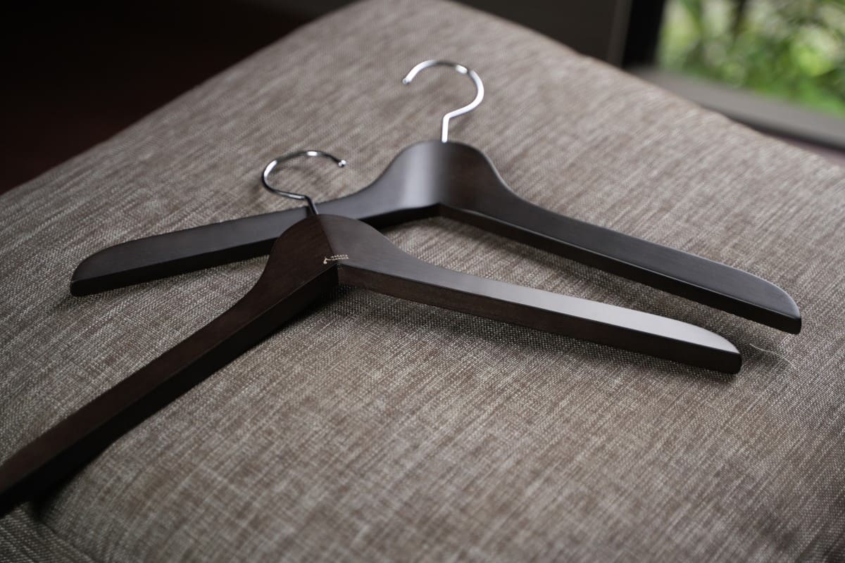 Introduction of easily storable hangers | Feature | NAKATA HANGER